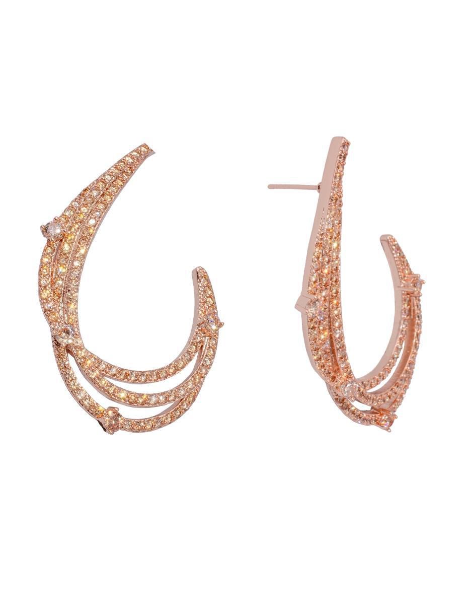 Aretes Yoiko Sinfonía Golden Rose con acabado baño de oro rosa zirconia